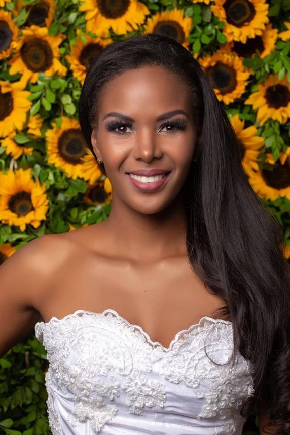 Eliza Aminta Quiñónez Godoy from Esmeraldas, Esmeraldas (Age: 23 Years ...